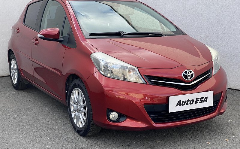 Toyota Yaris 1.3 petrol | Autobazar AutoESA