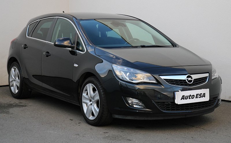 Opel Astra 1.4T petrol | Autobazar AutoESA