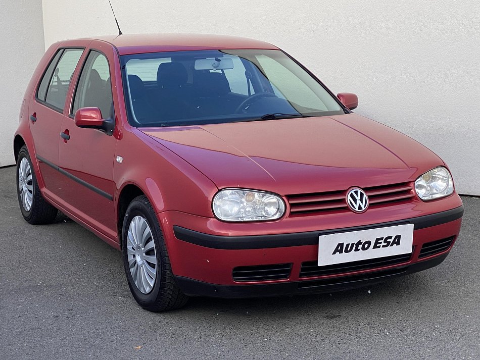 Volkswagen Golf 1.4 i benzín | Autobazar AutoESA