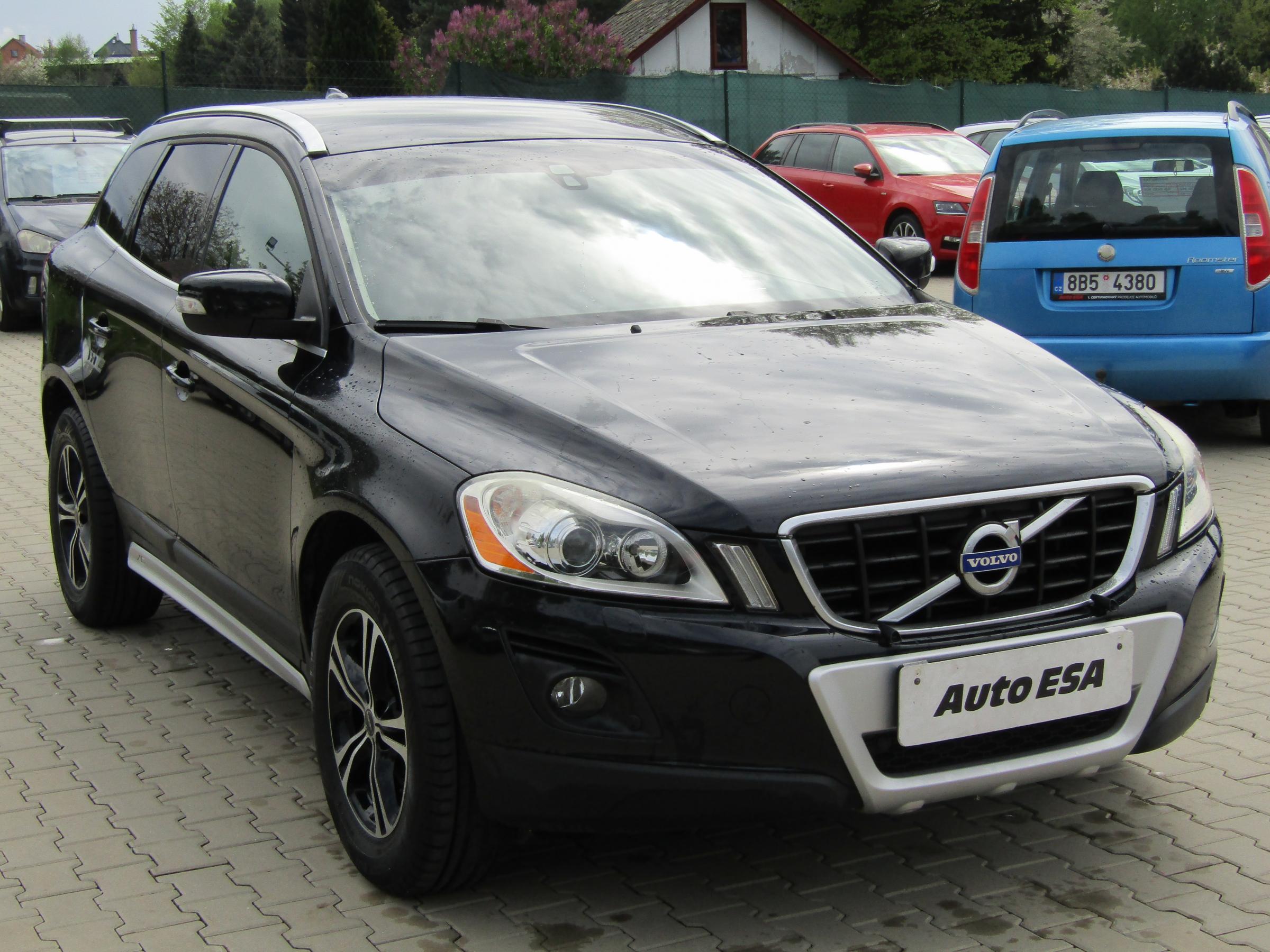 Volvo XC60 2.4D5 4X4 nafta | Autobazar AutoESA