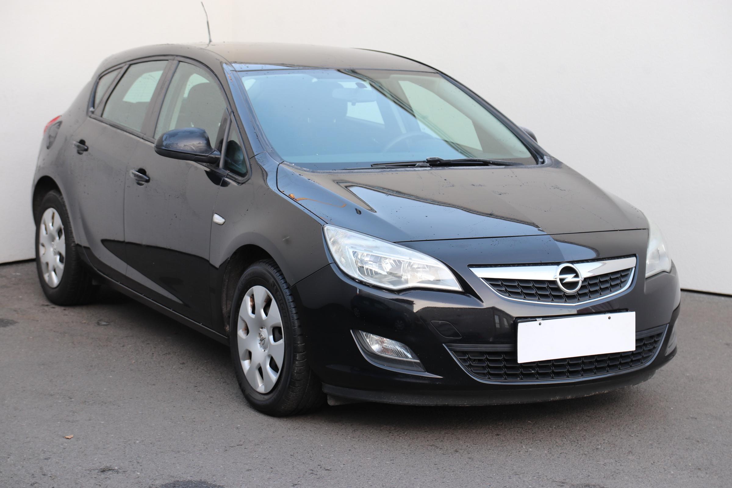 Opel Astra 1.6 16V benzín | Autobazar AutoESA