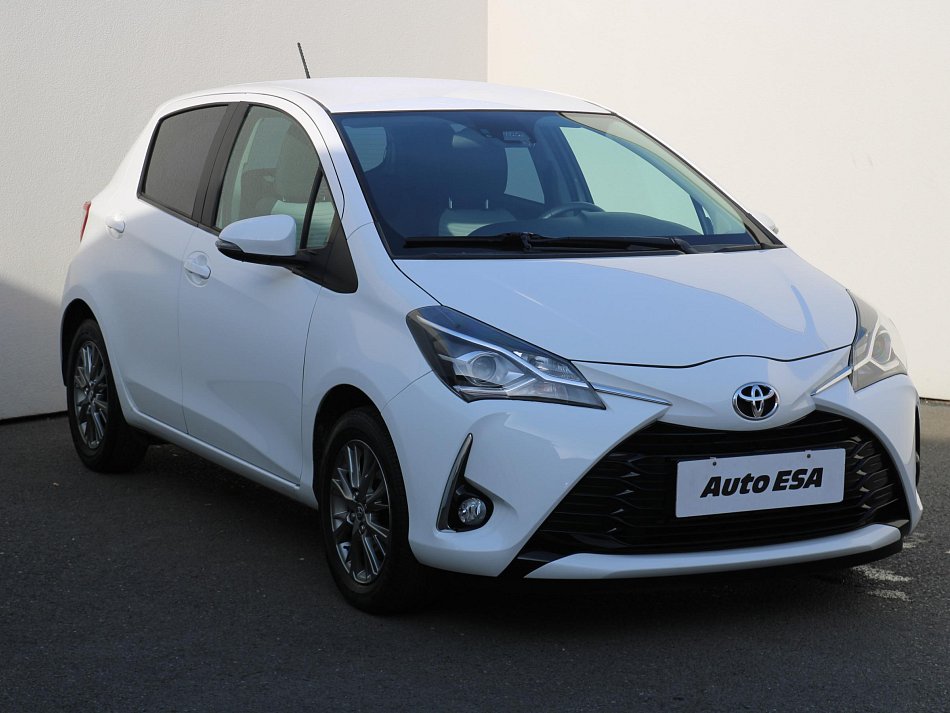 Toyota Yaris 1.5 VVTi petrol | Autobazar AutoESA
