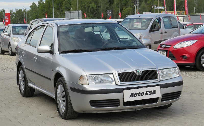 Škoda Octavia 1.6i benzín | Autobazar AutoESA