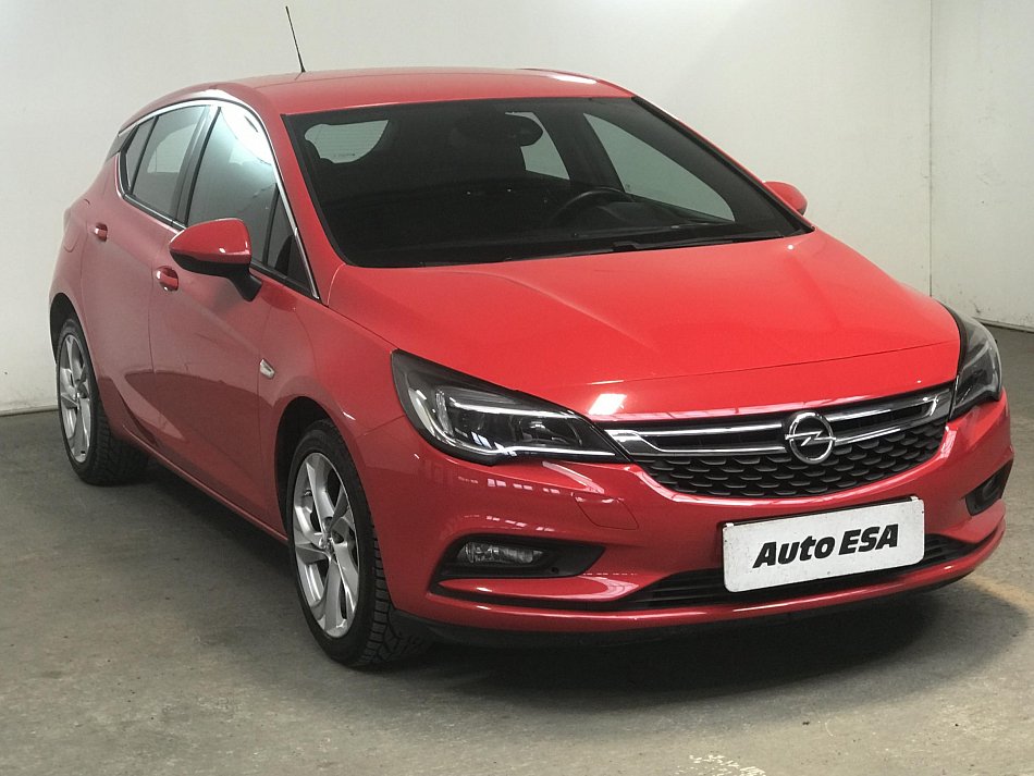 Opel Astra 1.4 T benzín | Autobazar AutoESA