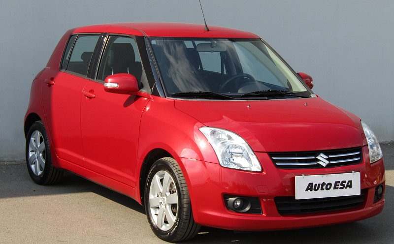 Suzuki Swift 1.3 i petrol | Autobazar AutoESA