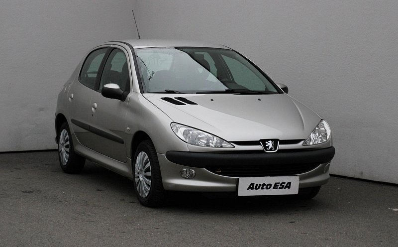 Peugeot 206 1.4i benzín | Autobazar AutoESA