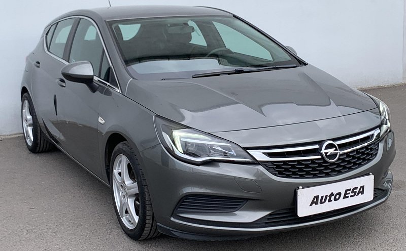 Opel Astra 1.4T benzín | Autobazar AutoESA