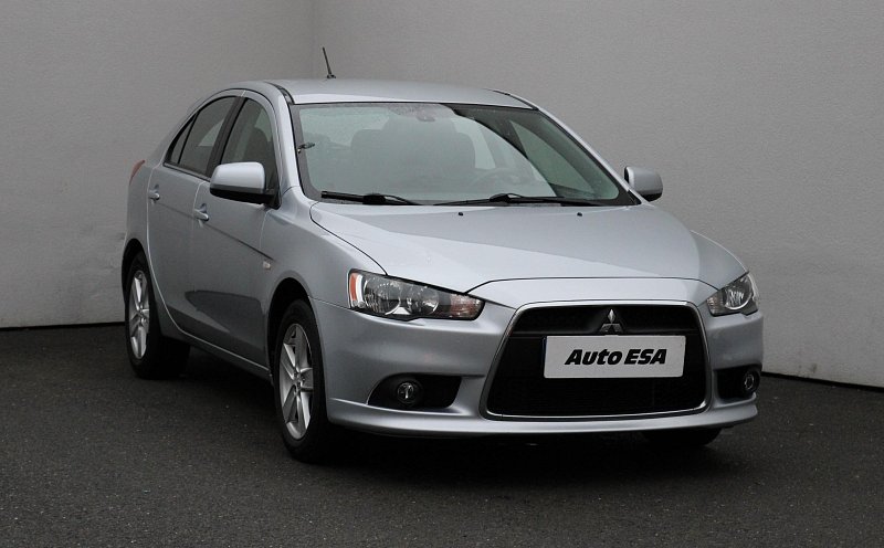 Mitsubishi Lancer 1.5i benzín | Autobazar AutoESA