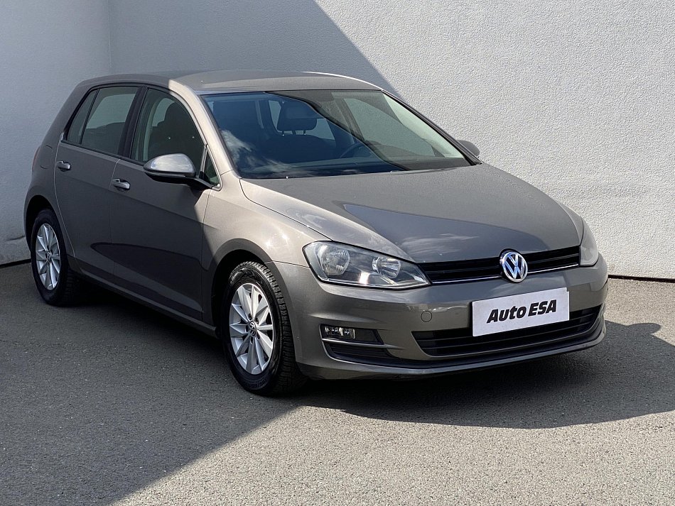 Volkswagen Golf 1.2TSi benzín | Autobazar AutoESA