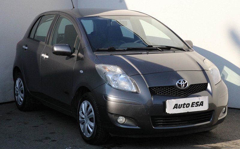 Toyota Yaris 1.0VVTi petrol | Autobazar AutoESA